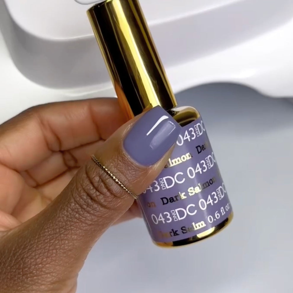 Dark Salmon #043 – DND Gel