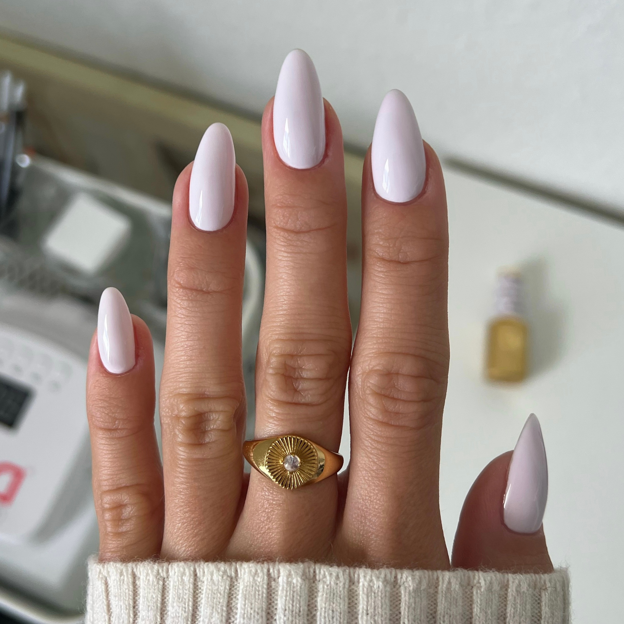 Snow Lilac DIVA #056 – DND Gel