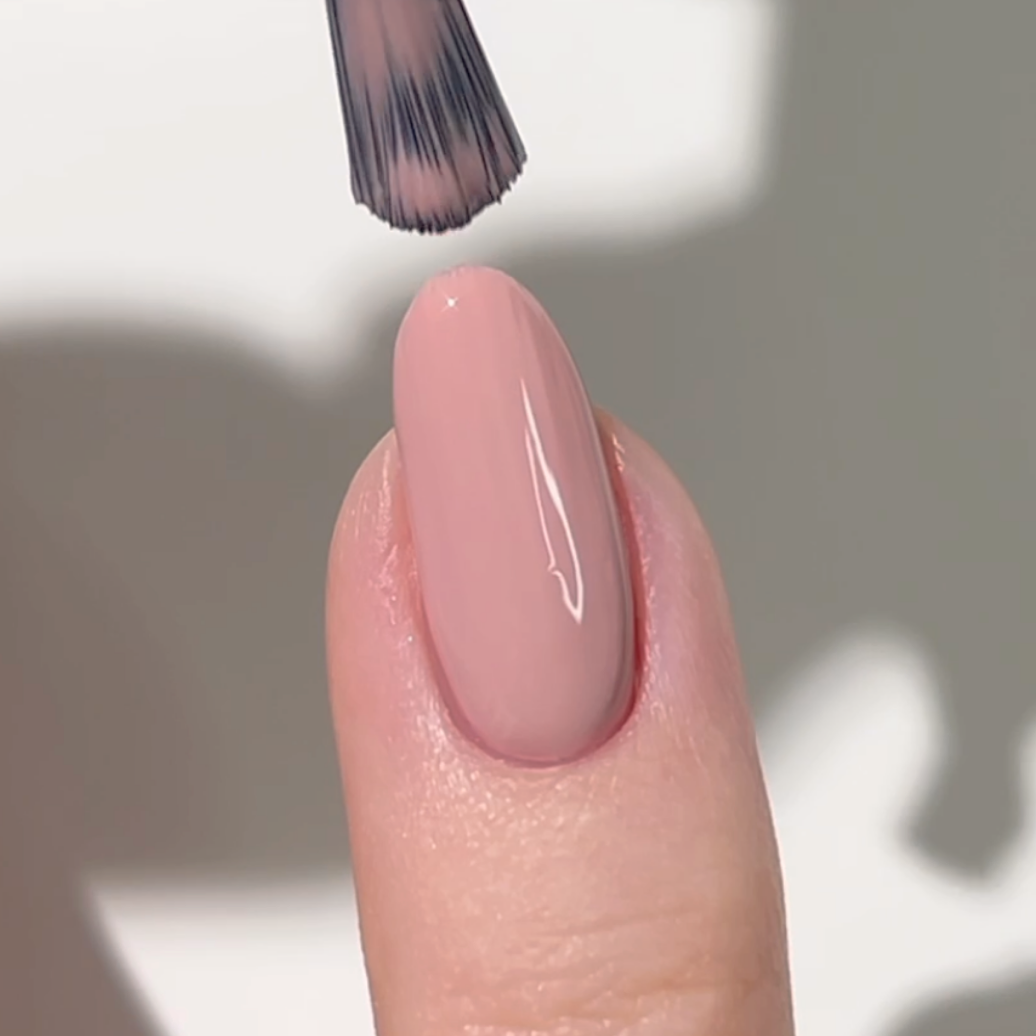 Mauve Nude DIVA #068 – DND Gel
