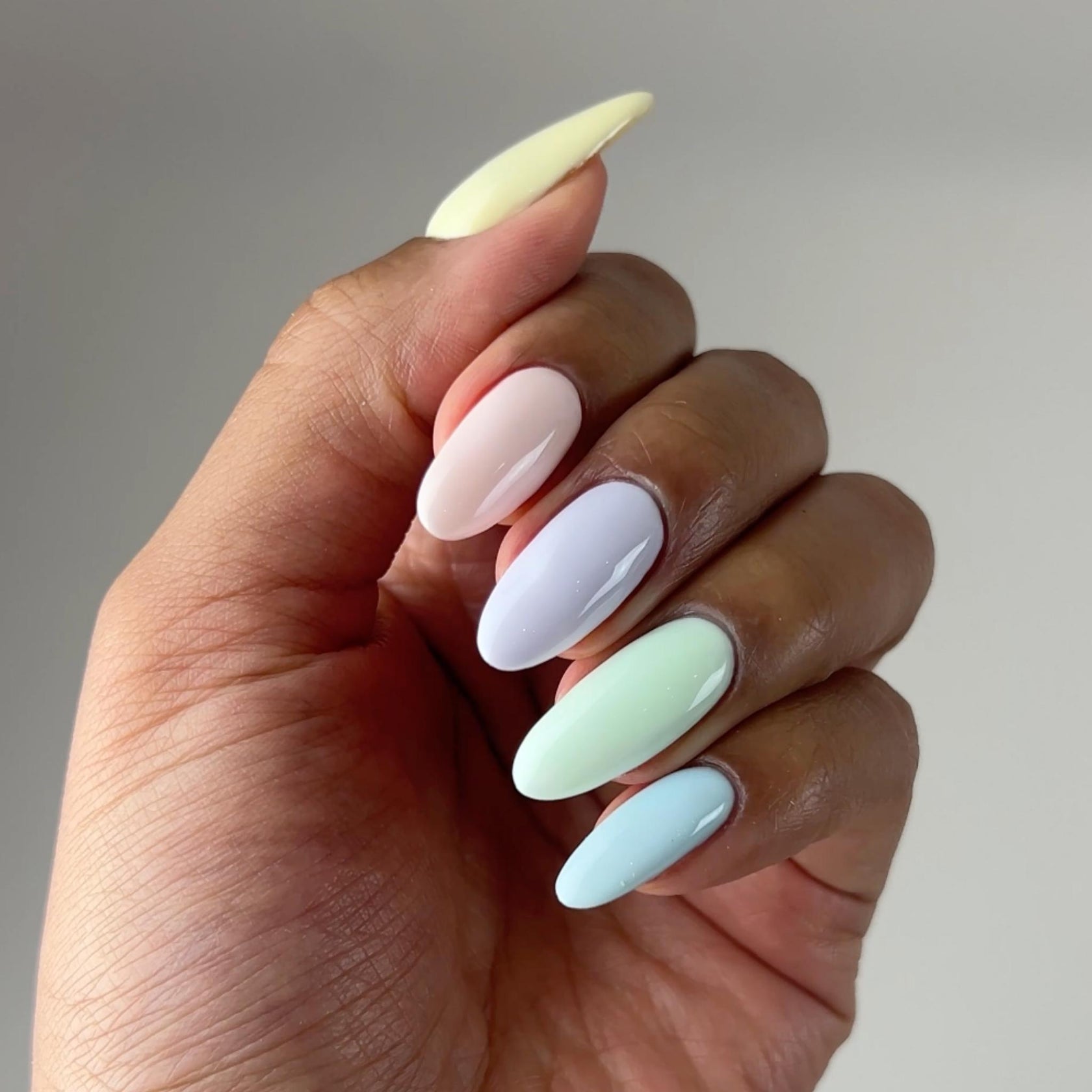 Paint Me Like A French Girl DIVA #095 – DND Gel