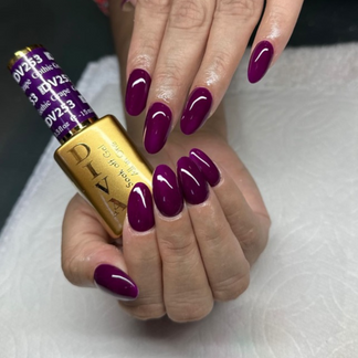 Gothic Grape DIVA #253 – DND Gel