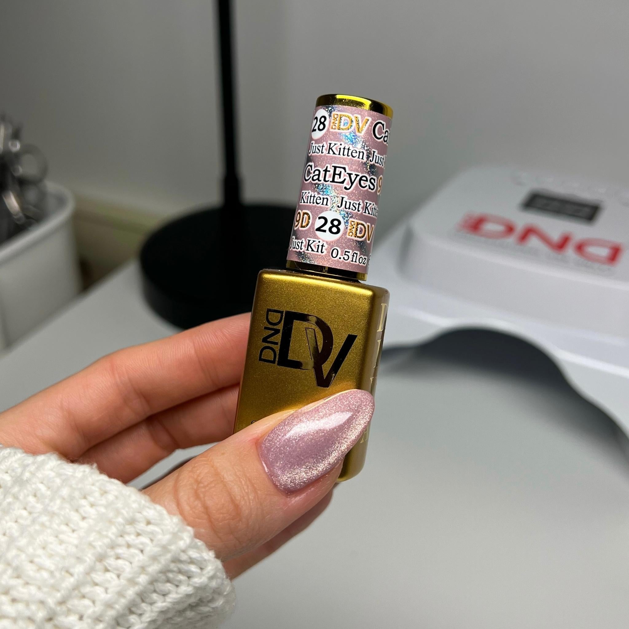 DIVA 9D Cat Eye Daydream #28 - Just Kitten – DND Gel