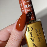 Chocolate Red DIVA #251 – DND Gel