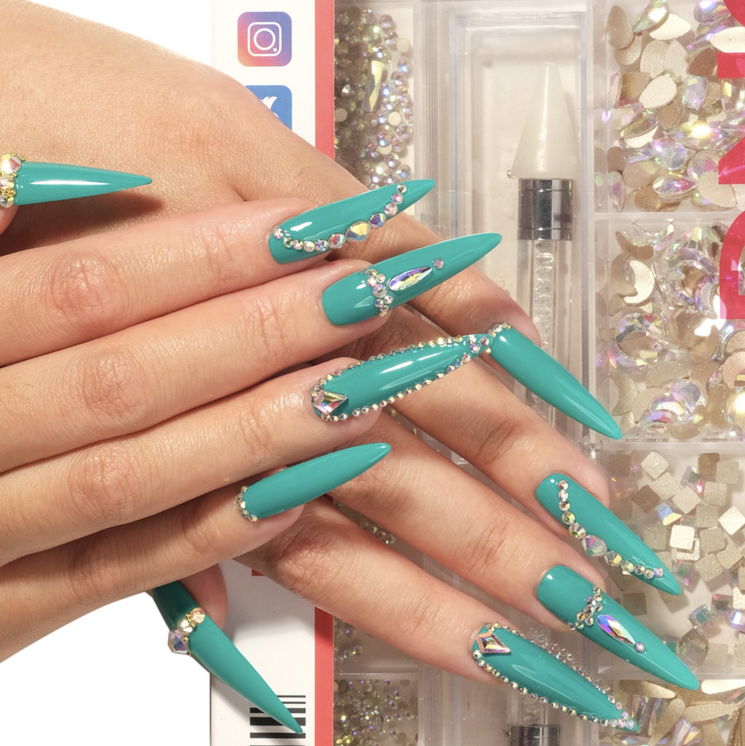 Nail Crystal Kit AB #01 – DND Gel